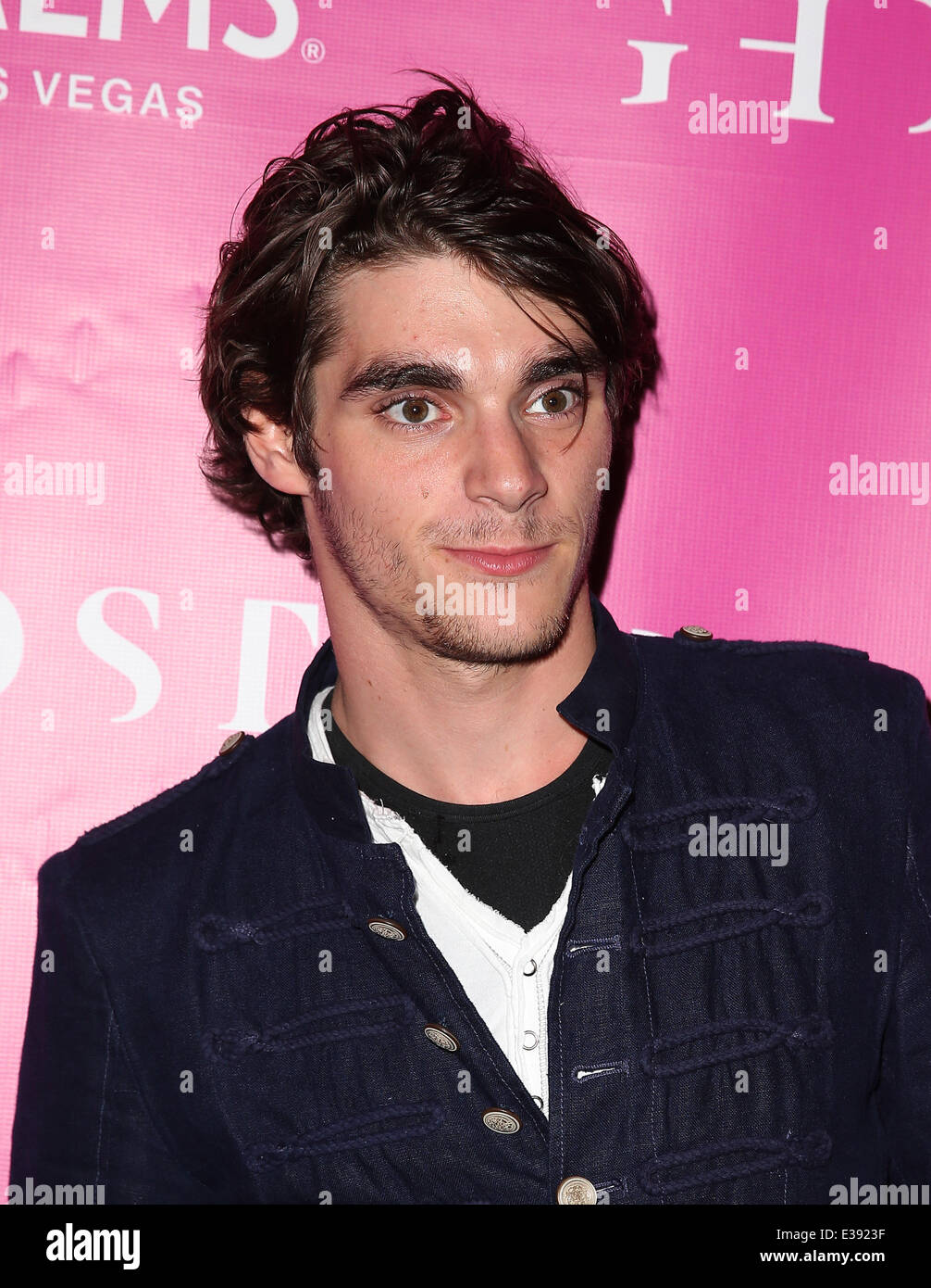 “BREAKING BAD” STAR, RJ MITTE, TO CELEBRATE 21ST BIRTHDAY AT GHOSTBAR ...