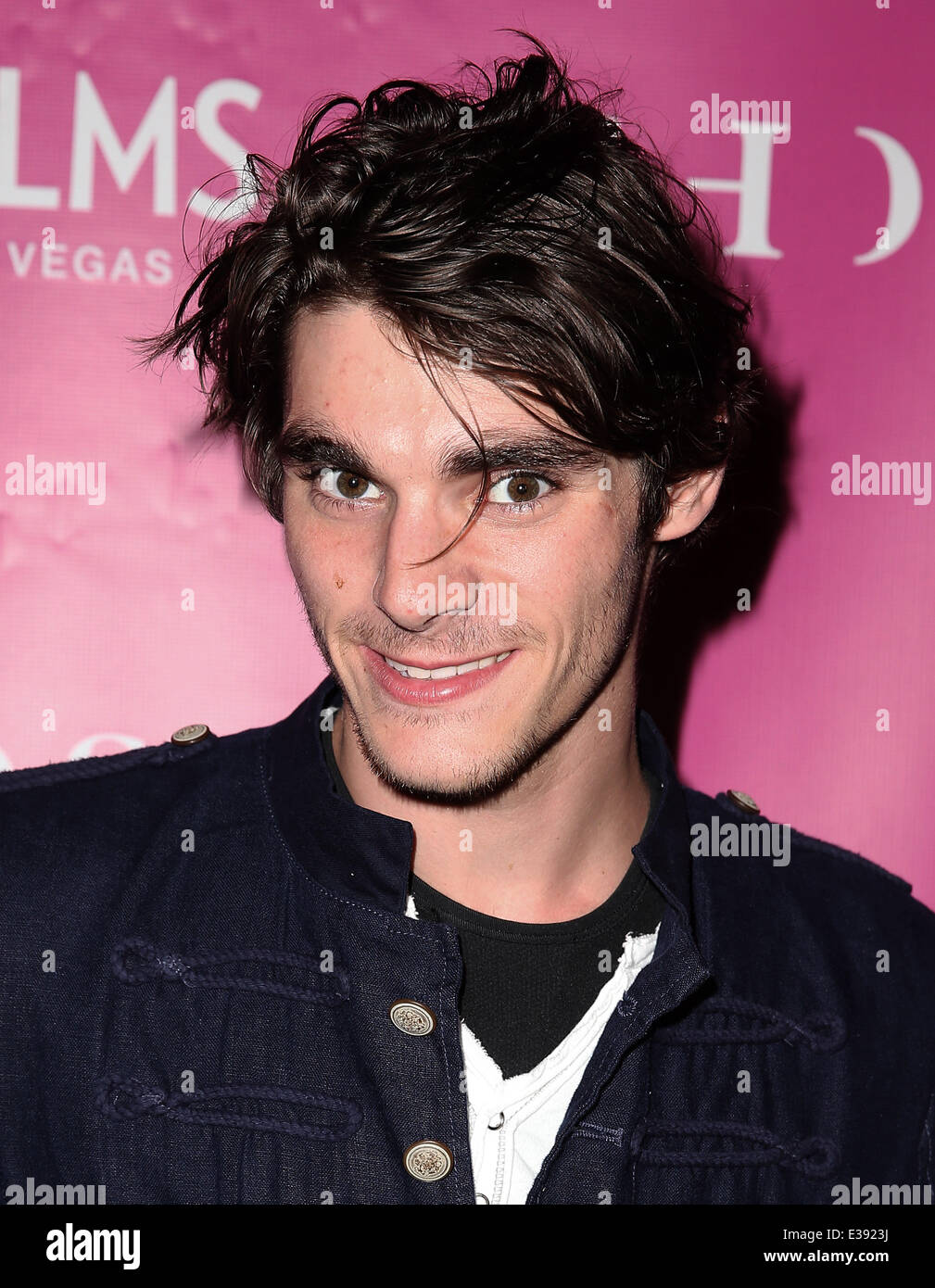 “BREAKING BAD” STAR, RJ MITTE, TO CELEBRATE 21ST BIRTHDAY AT GHOSTBAR ...