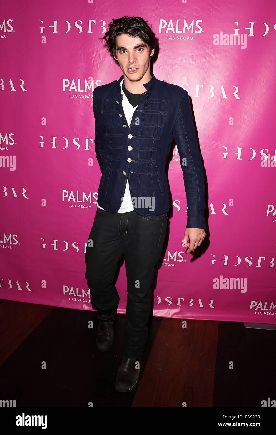 “BREAKING BAD” STAR, RJ MITTE, TO CELEBRATE 21ST BIRTHDAY AT GHOSTBAR ...