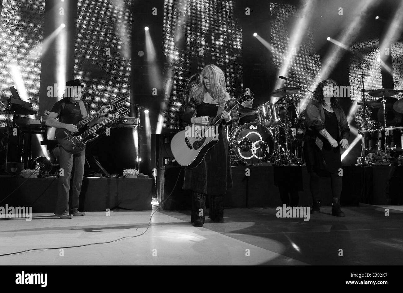 Heart "Heartbreaker" Tour - Los Angeles Held at The Greek Theater ...