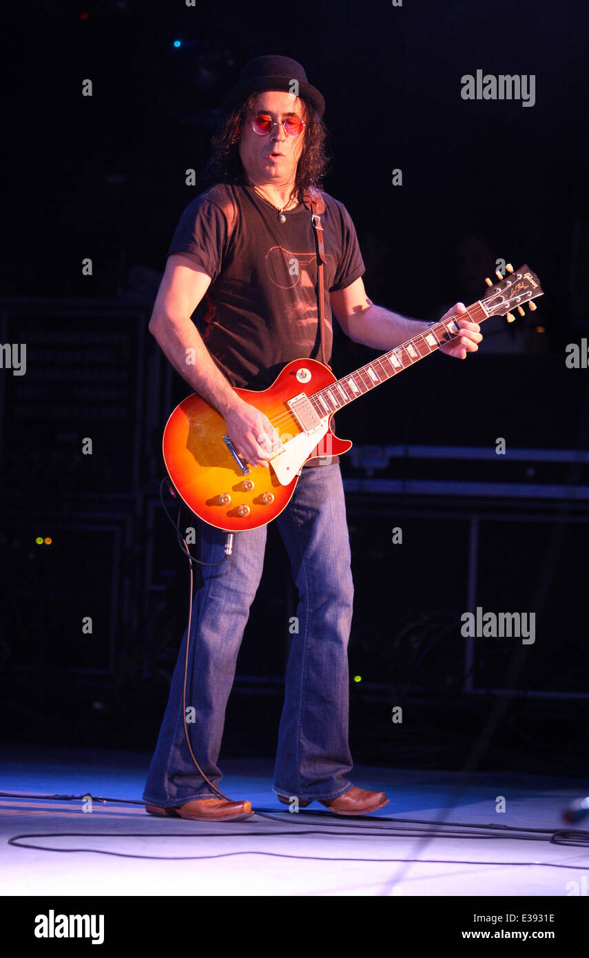 Jason Bonham Led Zeppelin Experience Held at The Greek Theater ...