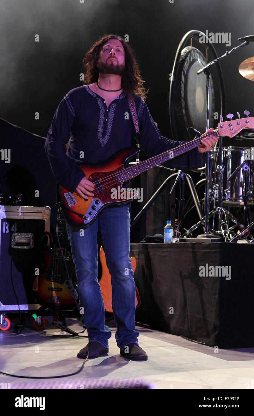 Jason Bonham Led Zeppelin Experience Held at The Greek Theater ...