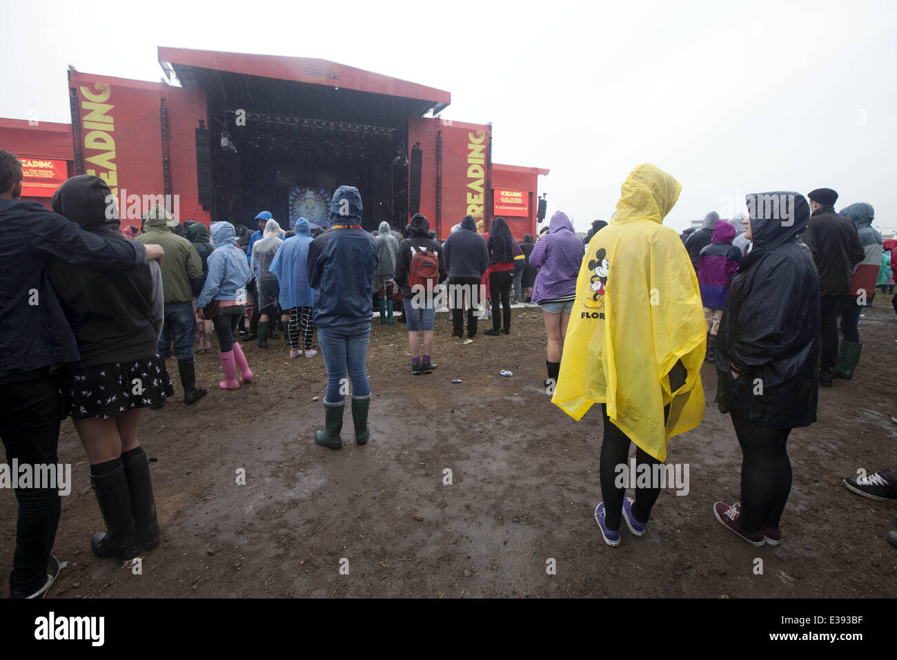 Reading Festival 2013 - Day 2 Featuring: Atmosphere Where: Reading ...