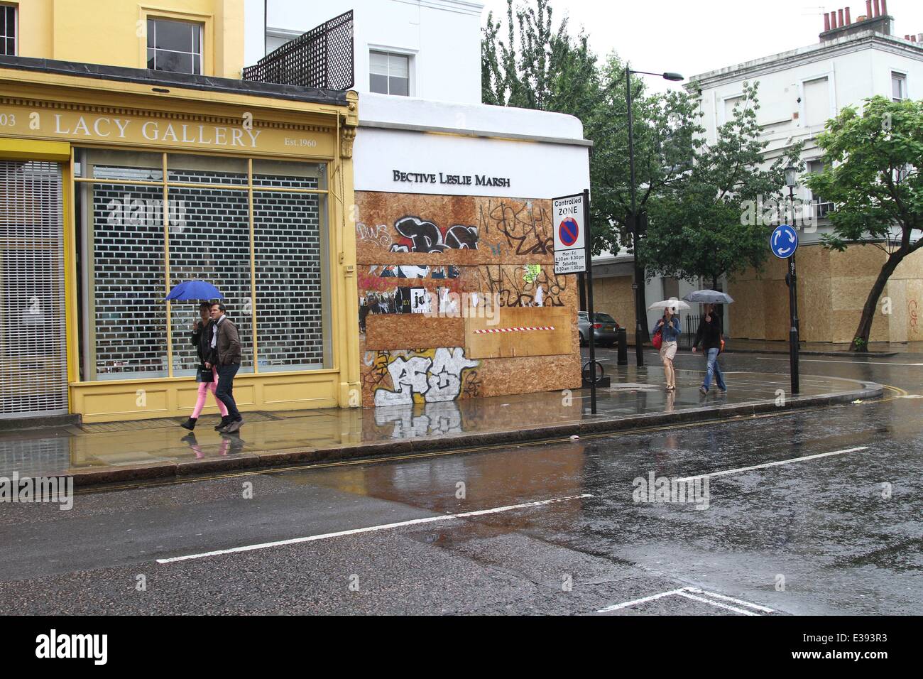 Wet weather pictures from Central London, Hyde Park and Notting Hill ...