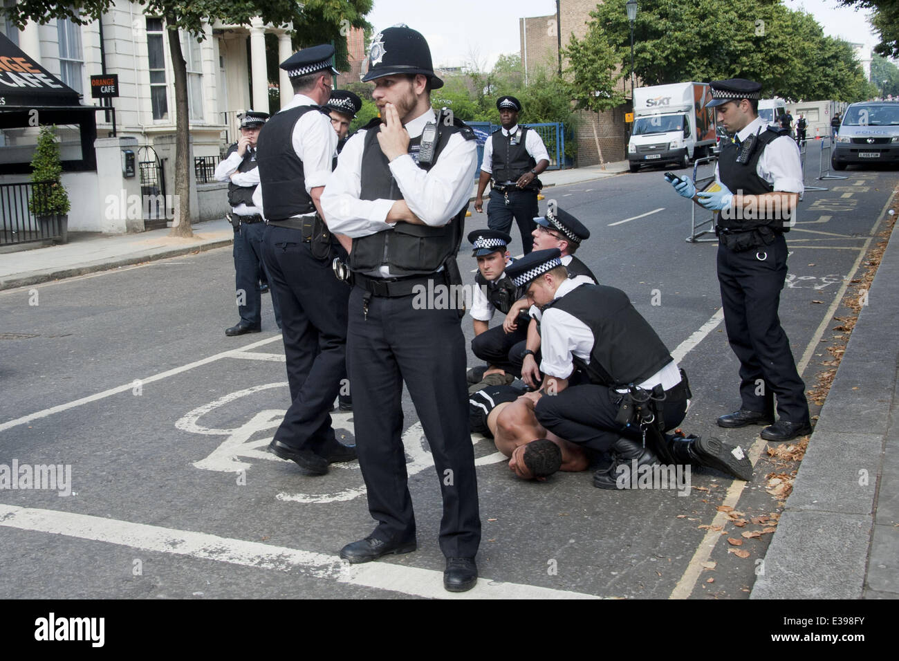 Notting Hill Carnival 2013 London, UK. 26/08/13. Police officers ...