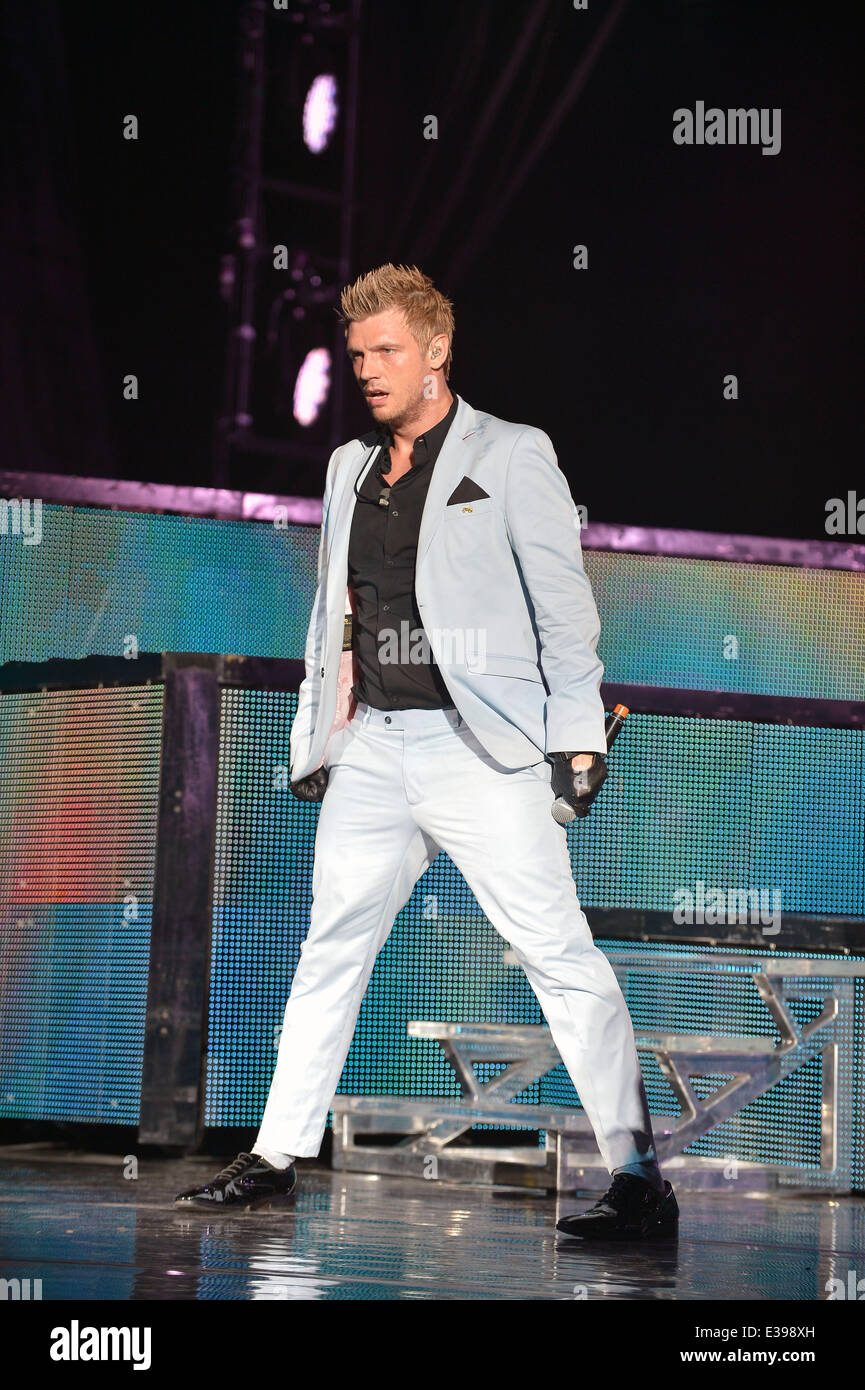 perform at Cruzan Amphitheater Featuring: Nick Carter Where: West Palm ...