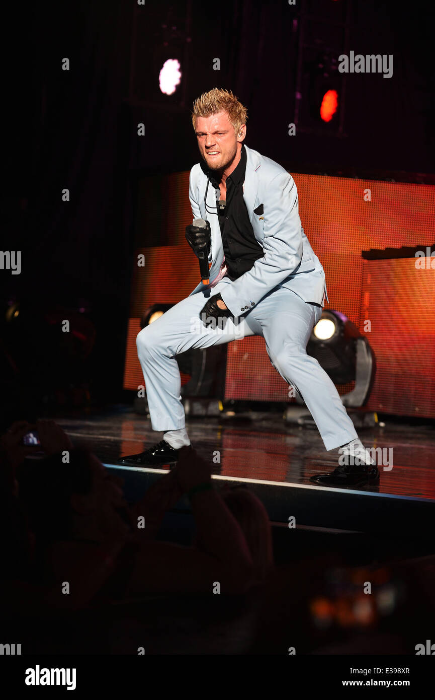 perform at Cruzan Amphitheater Featuring: Nick Carter Where: West Palm ...