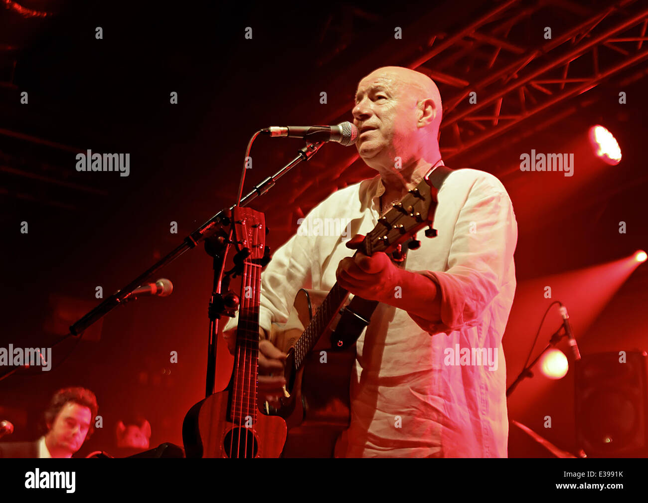 Neil innes hi-res stock photography and images - Alamy