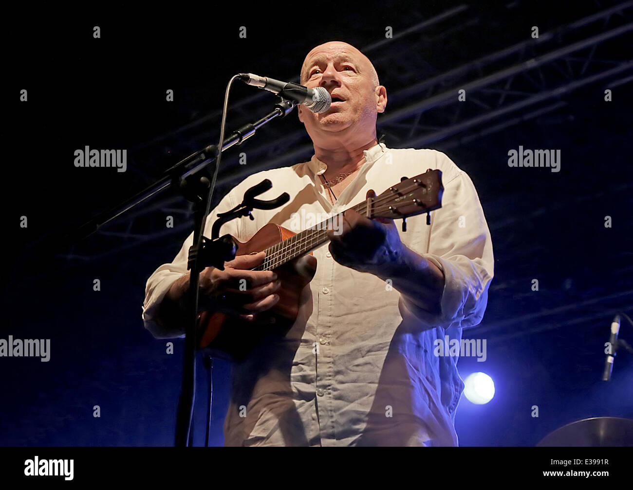 Neil innes rutles hi-res stock photography and images - Alamy
