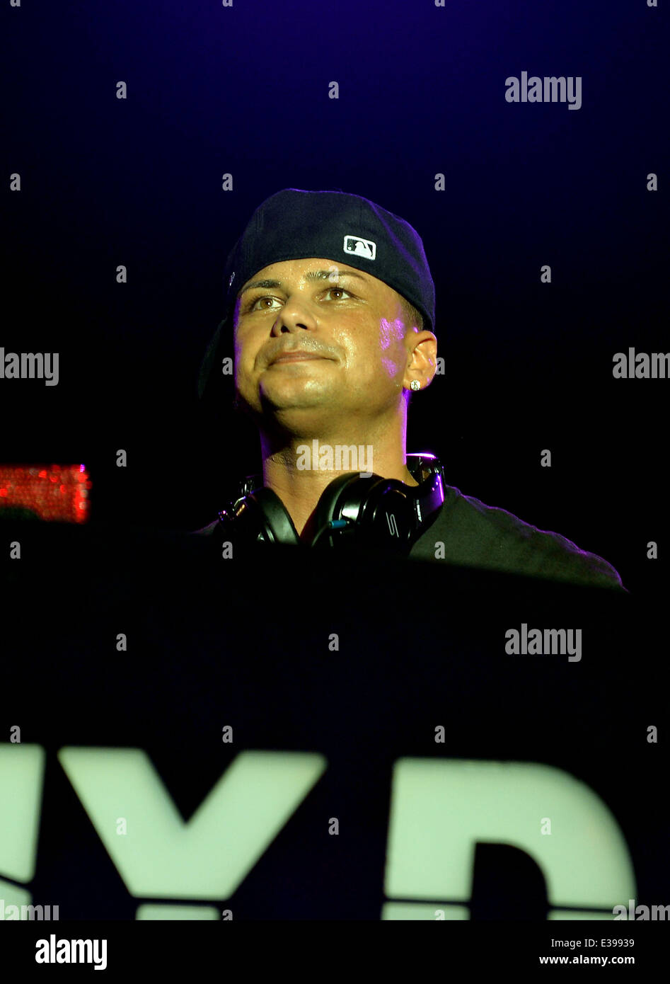 DJ Pauly D performs at Cruzan Amphitheater Featuring: DJ Pauly D Where ...
