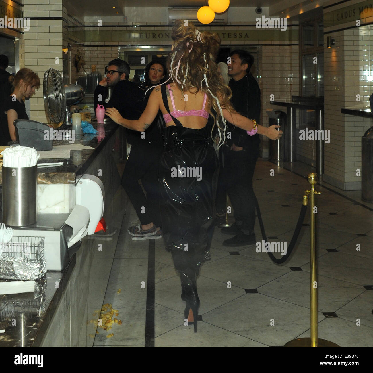 Lady Gaga eating out late as she arrives at about 10pm at The SeaShell ...
