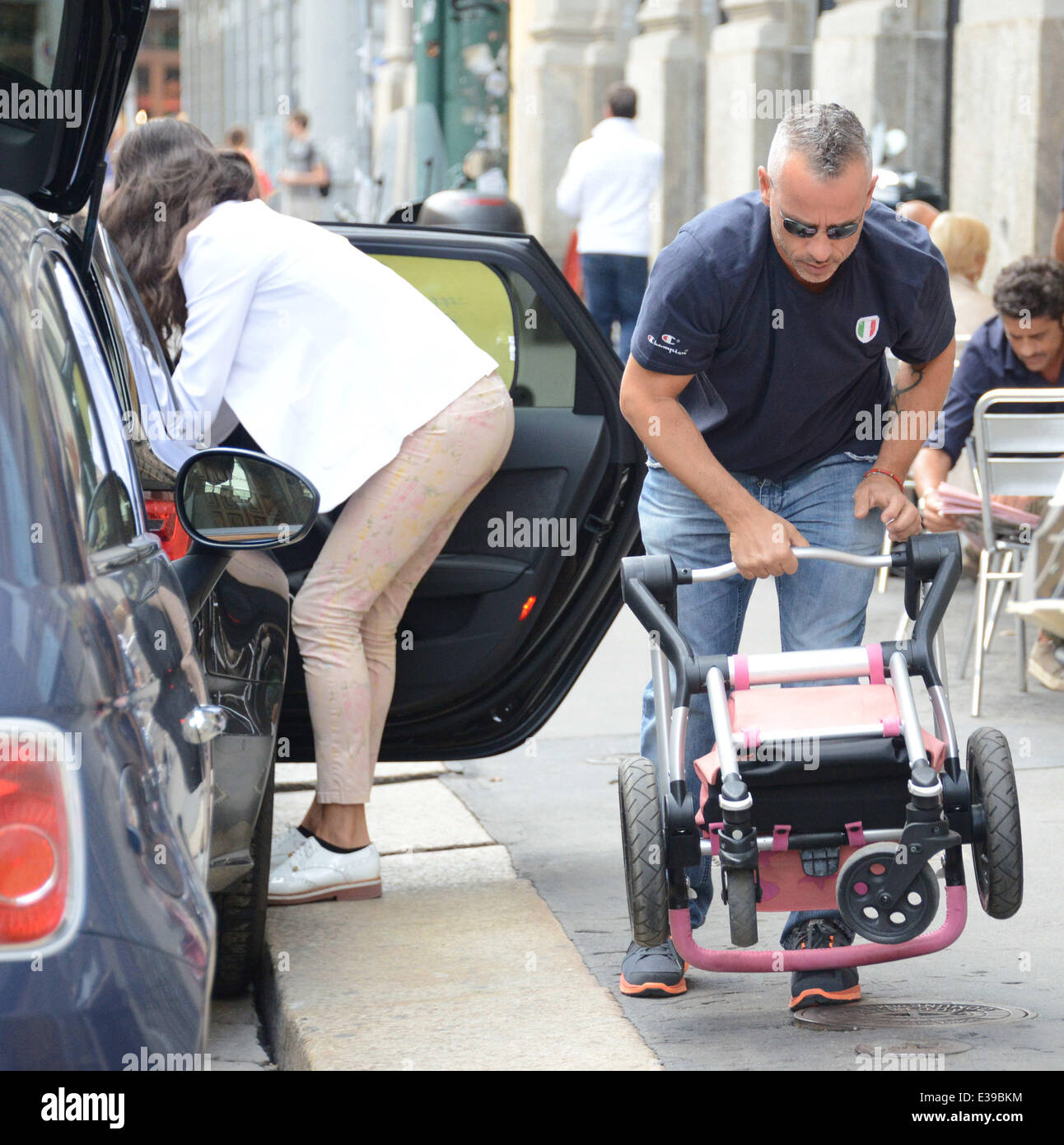 Italian pop singer Eros Ramazzotti and Marica Pellegrinelli have a ...