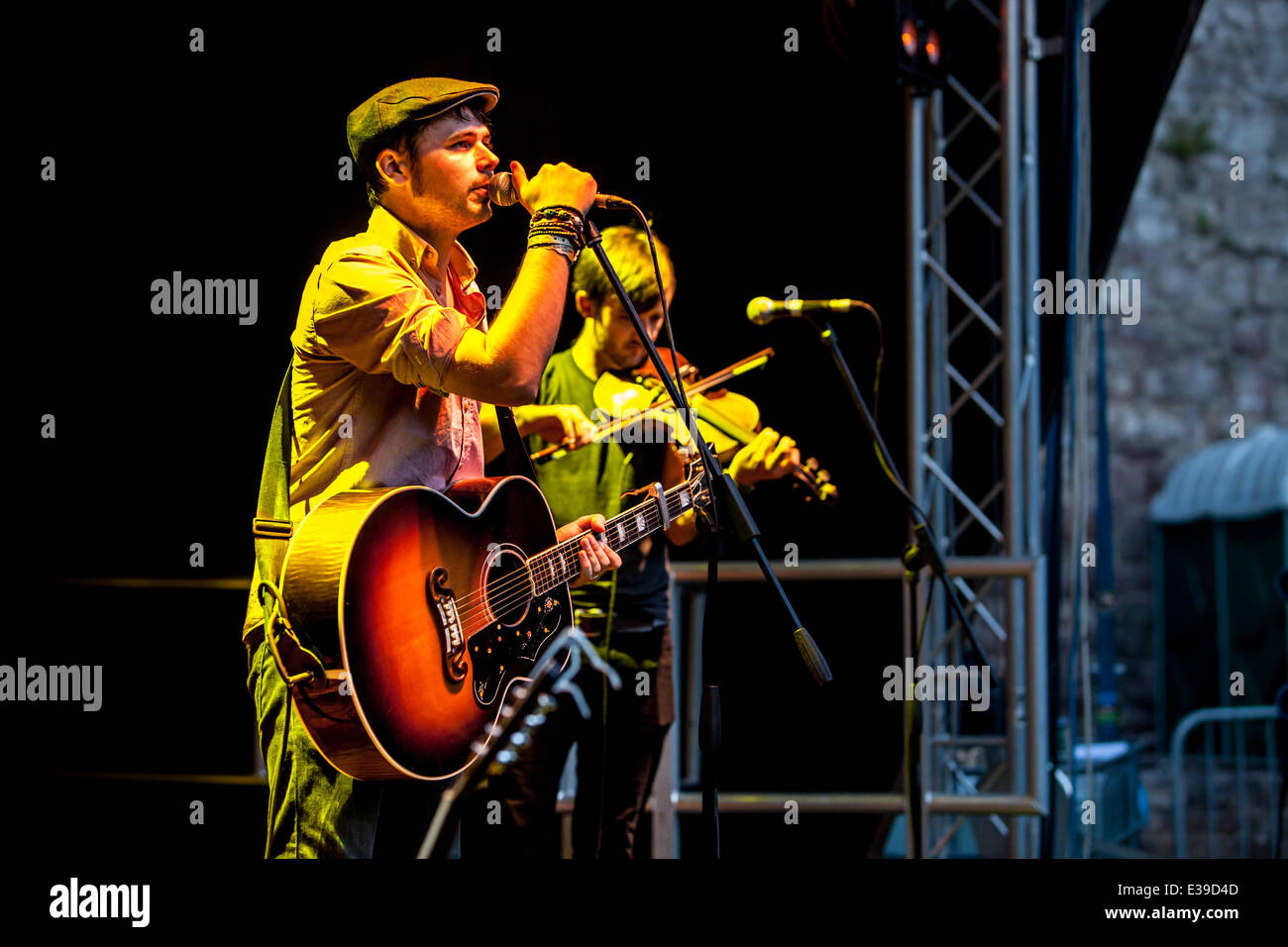 Rusty Shackle perform at Chepstow Castle Where: Chepstow Castle, United ...