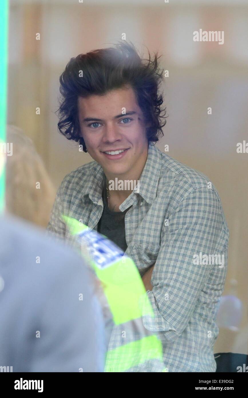 One direction visit pie mash hi-res stock photography and images - Alamy