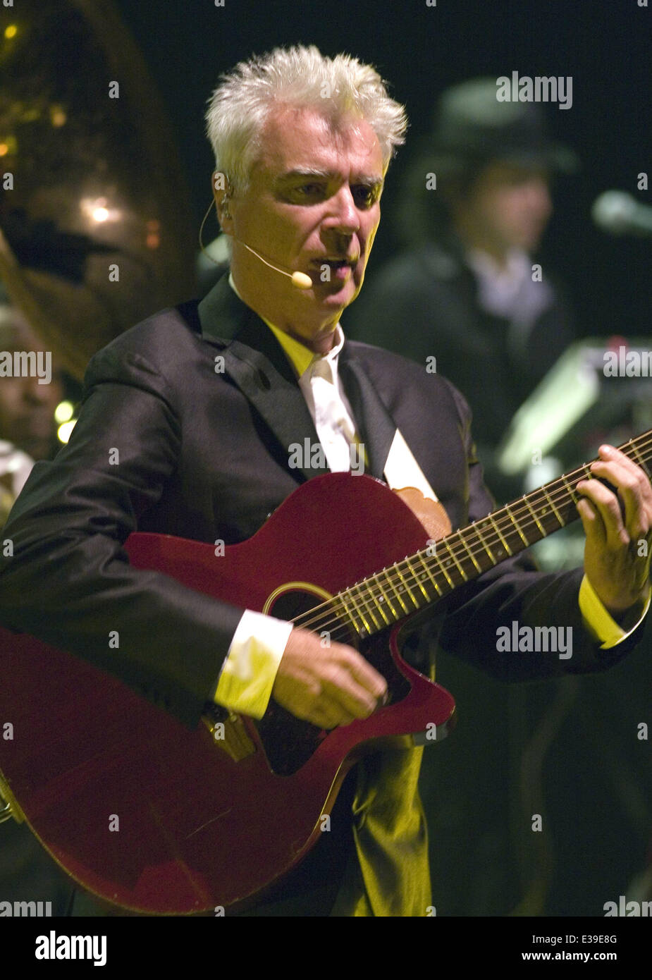 David Byrne and St Vincent perform during a headlining gig at Glasgow ...