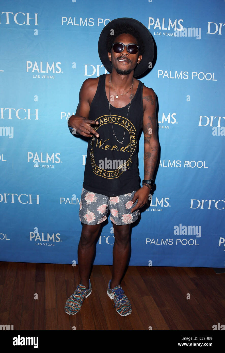 American rapper Shwayze makes an appearance at Ditch Pool Featuring ...