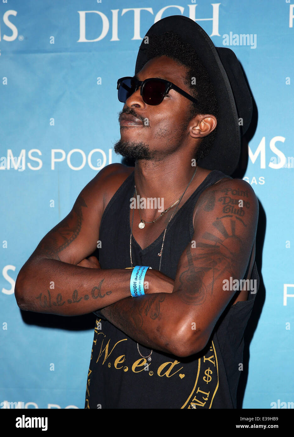 American rapper Shwayze makes an appearance at Ditch Pool Featuring ...