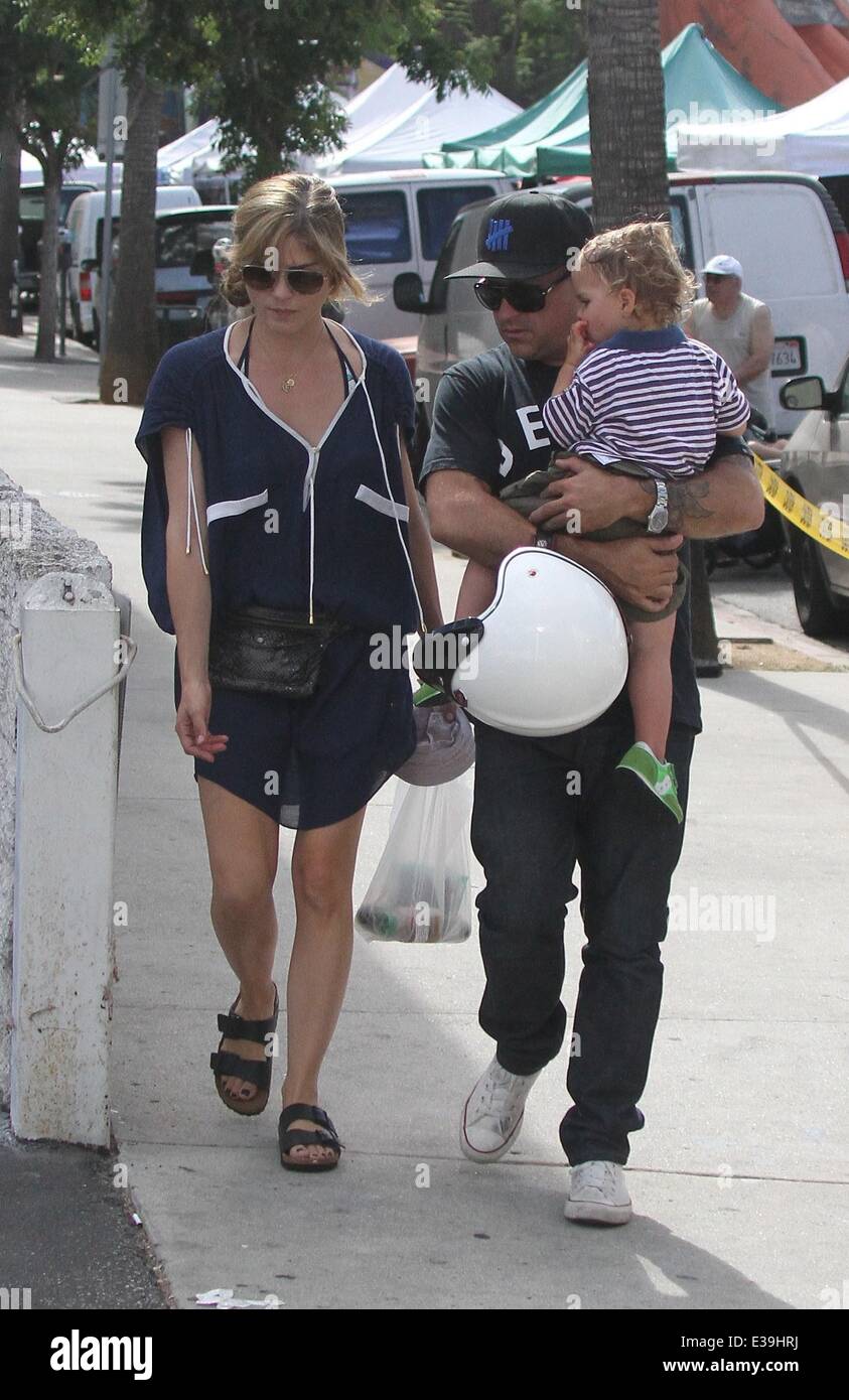Selma Blair and Jason Bleick out with their son Arthur in Studio City ...