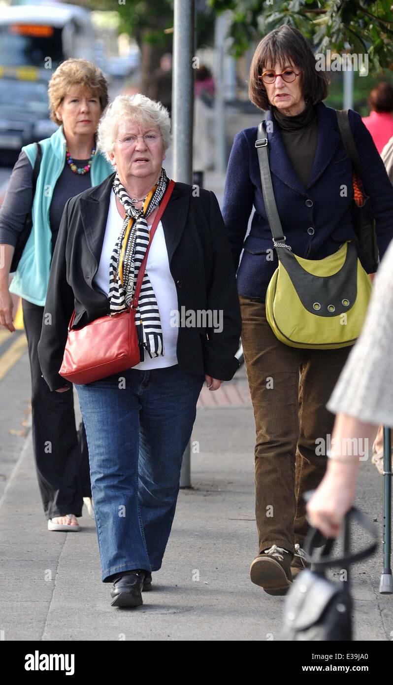 Friends and family pay tribute to Seamus Justin Heaney, MRIA , Irish ...