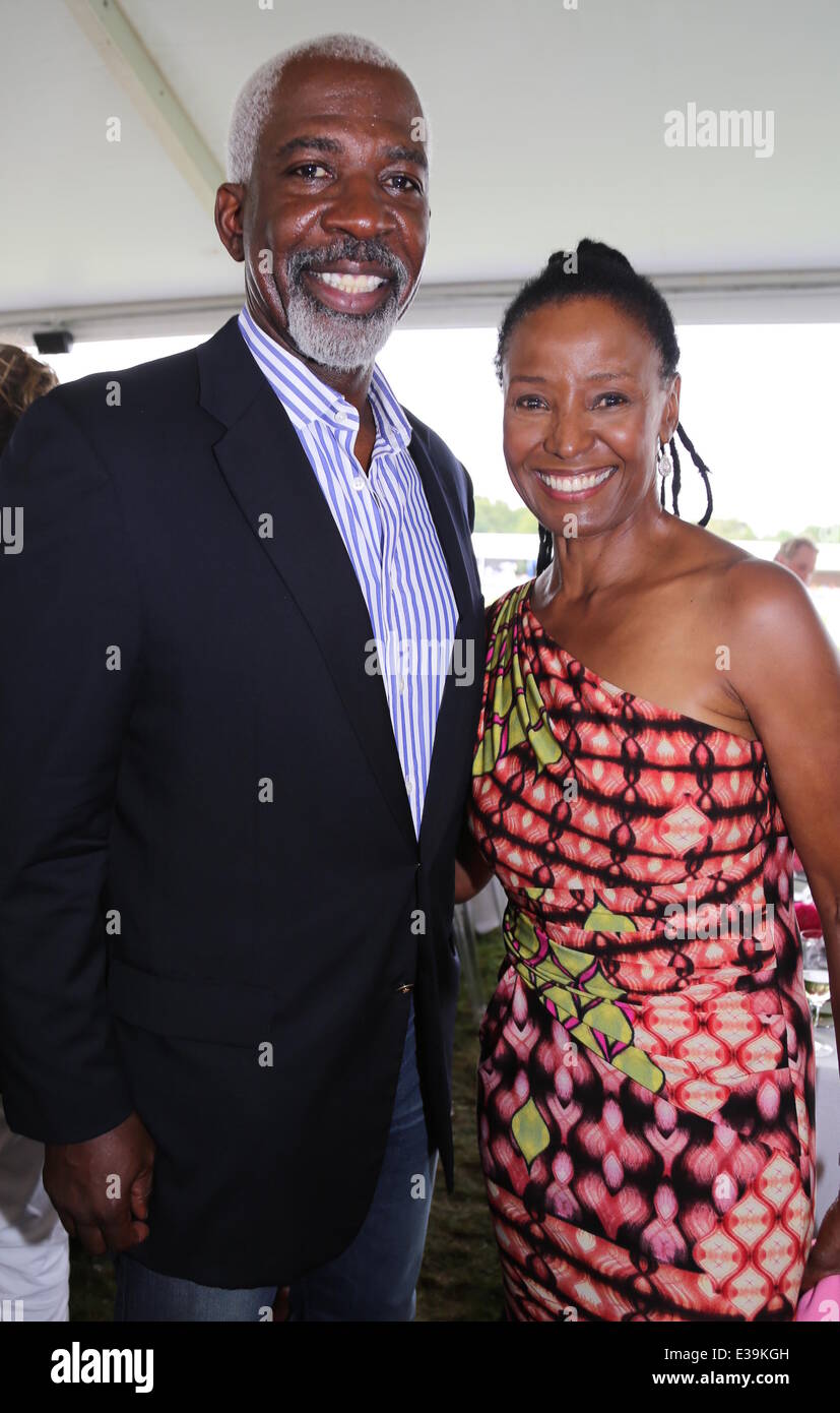 B smith and dan gasby hi-res stock photography and images - Alamy