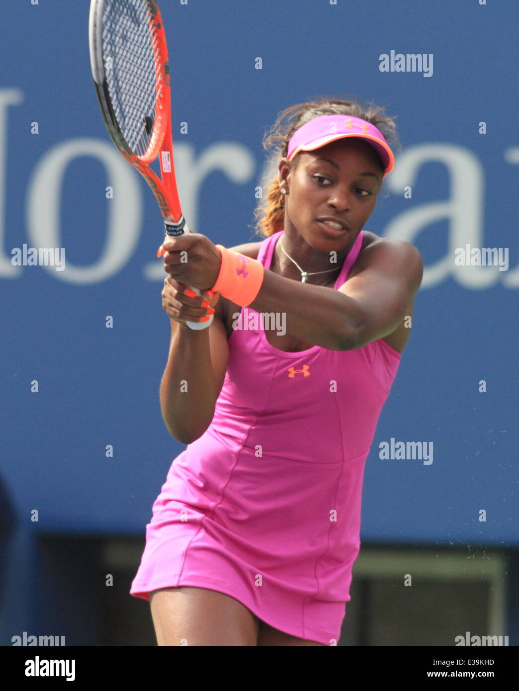 Andy Murray defeated Florian Mayer and Serena Williams defeated Sloan ...