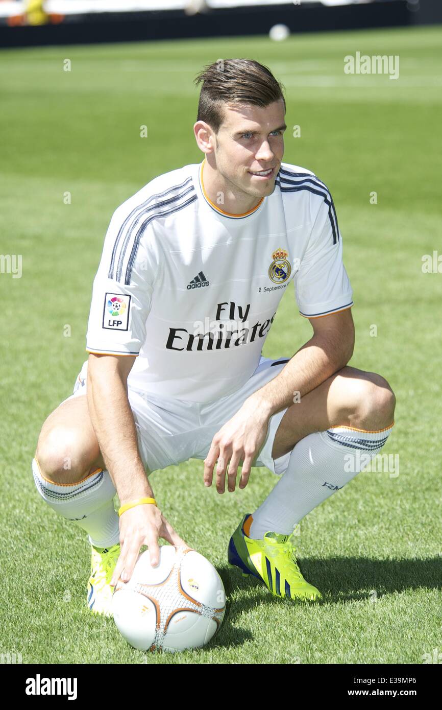 Gareth Bale during his official unveiling as a Real Madrid football ...