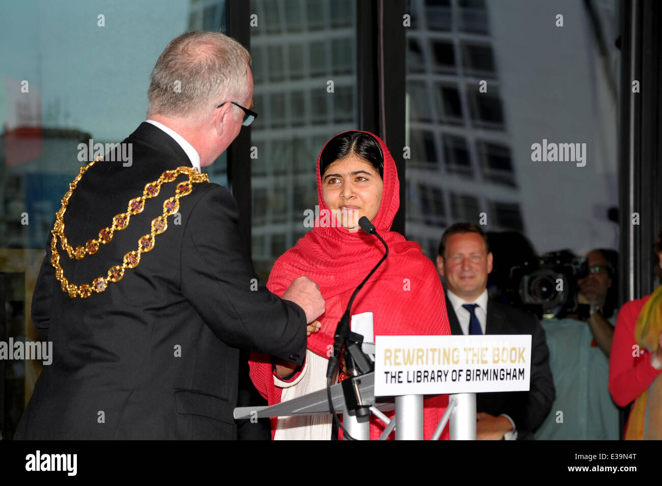 Malala Yousafzai, who was shot in the head in Pakistan by the Taliban ...