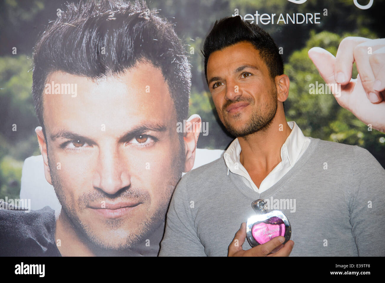 Peter Andre launches his new fragrances 'Forever' and 'Forever Young ...