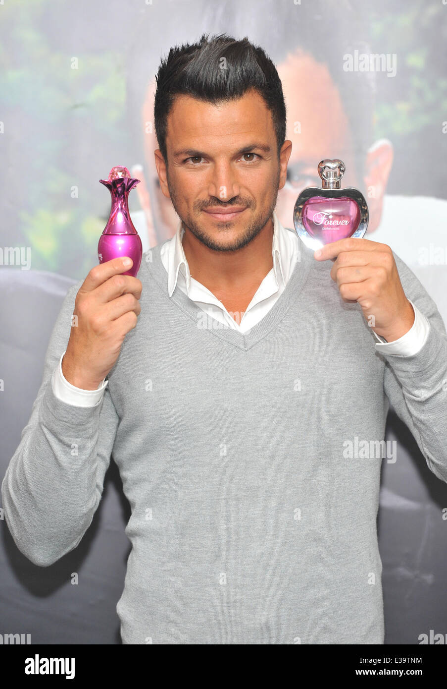 Peter andre fragrance launch hi-res stock photography and images - Alamy