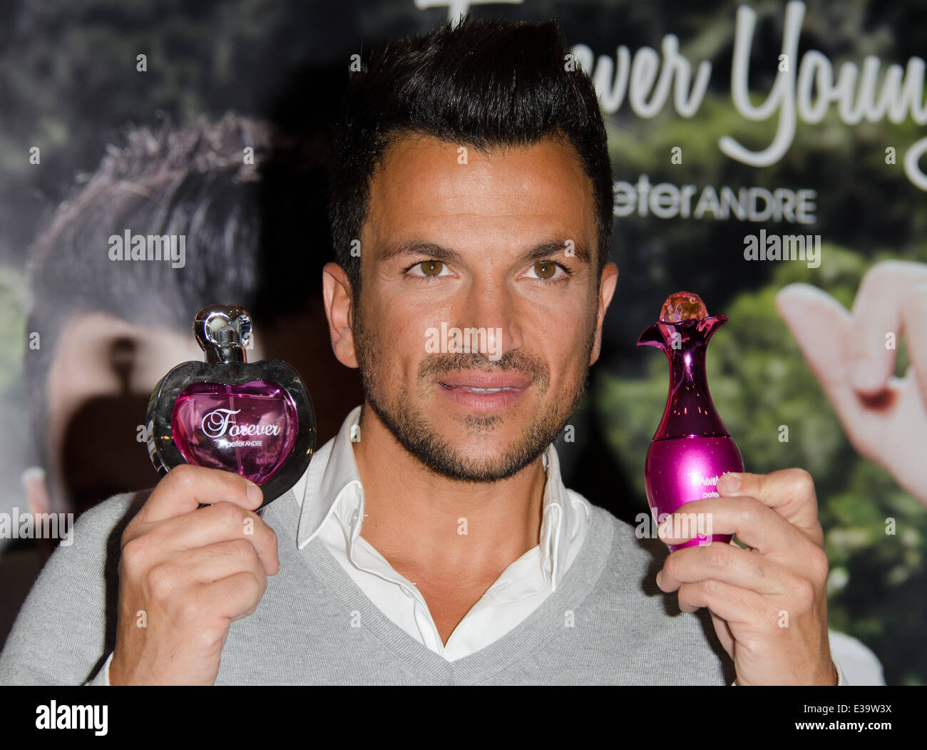 Forever jumper hi-res stock photography and images - Alamy