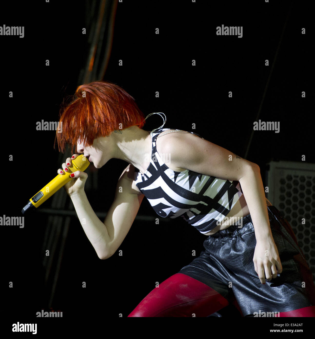 Paramore band hi-res stock photography and images - Alamy