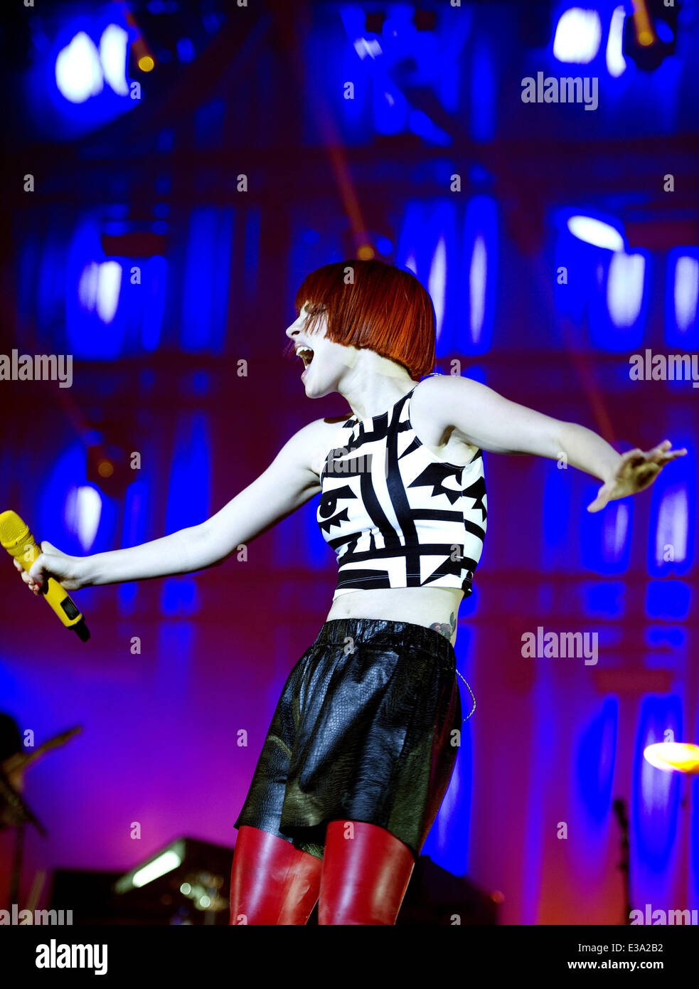 Paramore band hi-res stock photography and images - Alamy