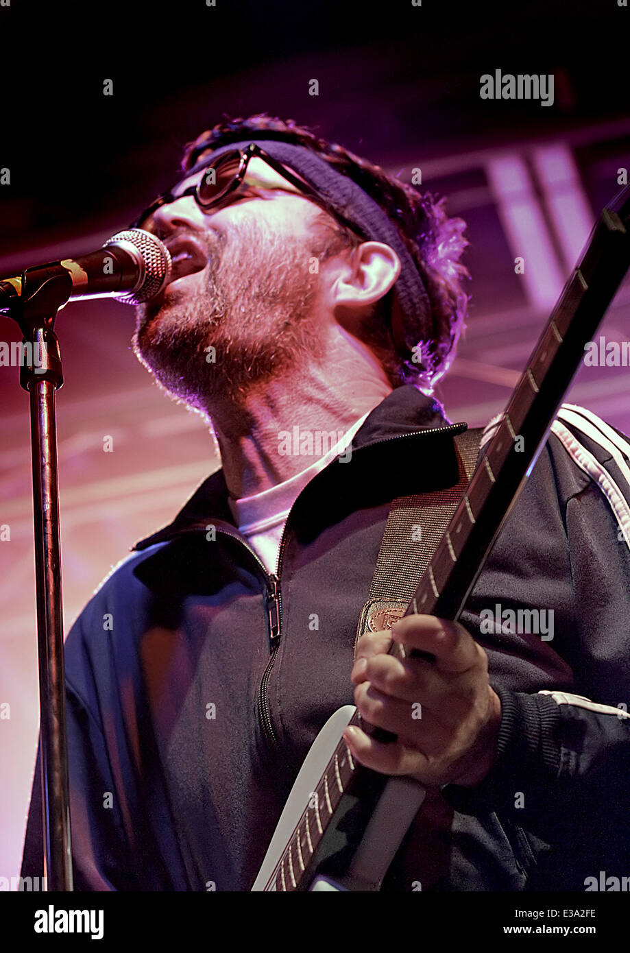 Eels band hi-res stock photography and images - Alamy