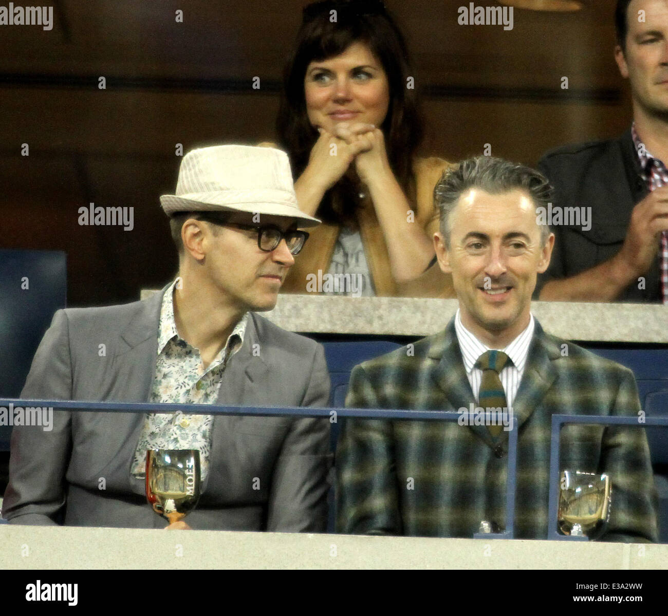 Celebrities watching tennis hi-res stock photography and images - Alamy
