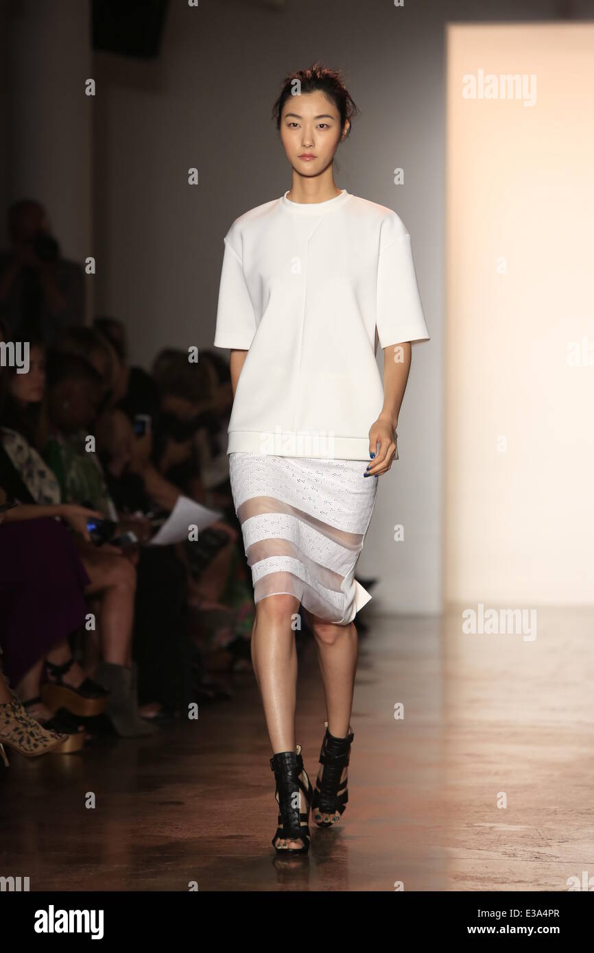 New York Fashion Week - Kate Sade - Runway Featuring: Model Where: New ...