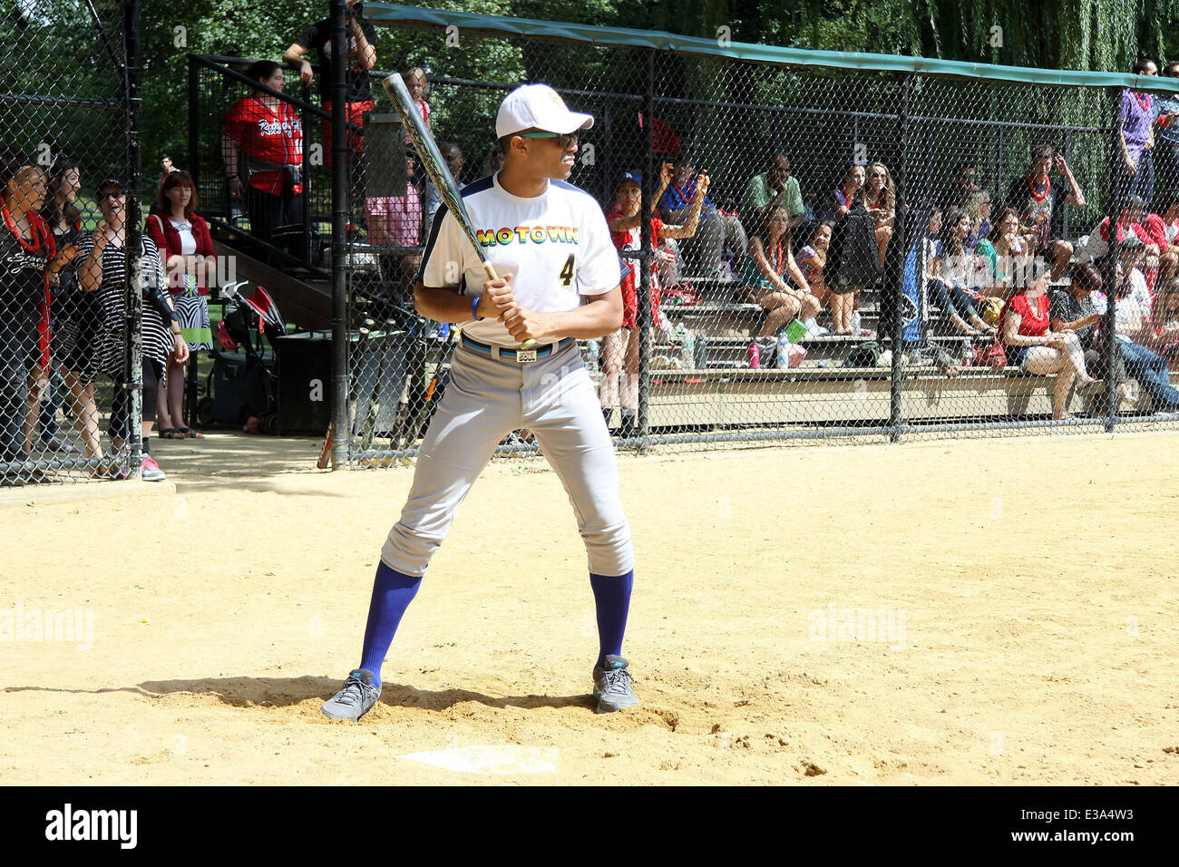 Central park softball hi-res stock photography and images - Alamy