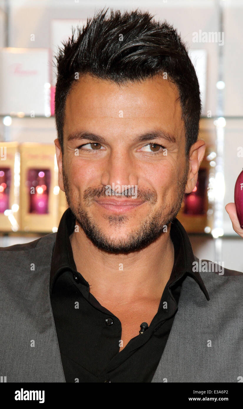 Singer, Peter Andre's Fragrance Launch Signing at Northampton Featuring ...