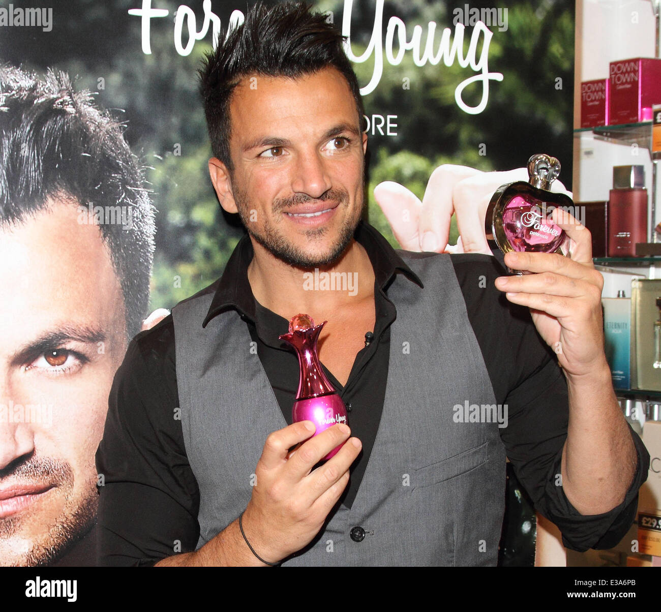 Peter andre fragrance launch london hi-res stock photography and images ...