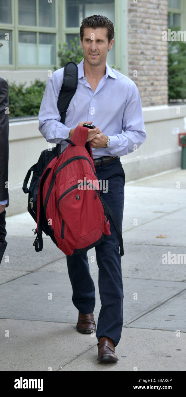 Jason Hoppy still wearing his wedding band while out and about in ...