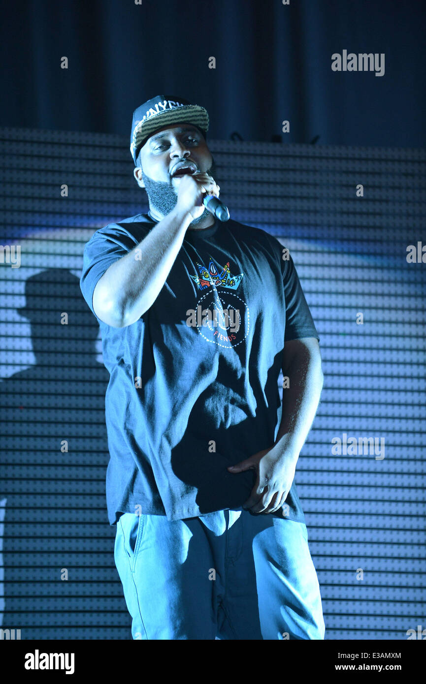 J. Cole performing live in concert his 'What Dreams May Come Tour ...