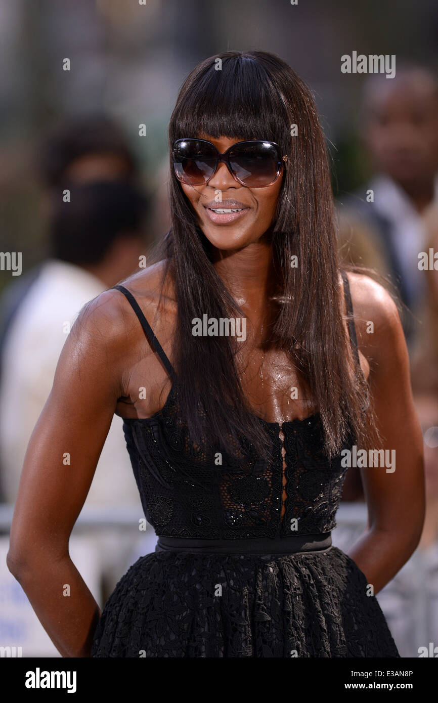 Taping Oxygen's Modeling Competition "The Face" in Bryant Park ...