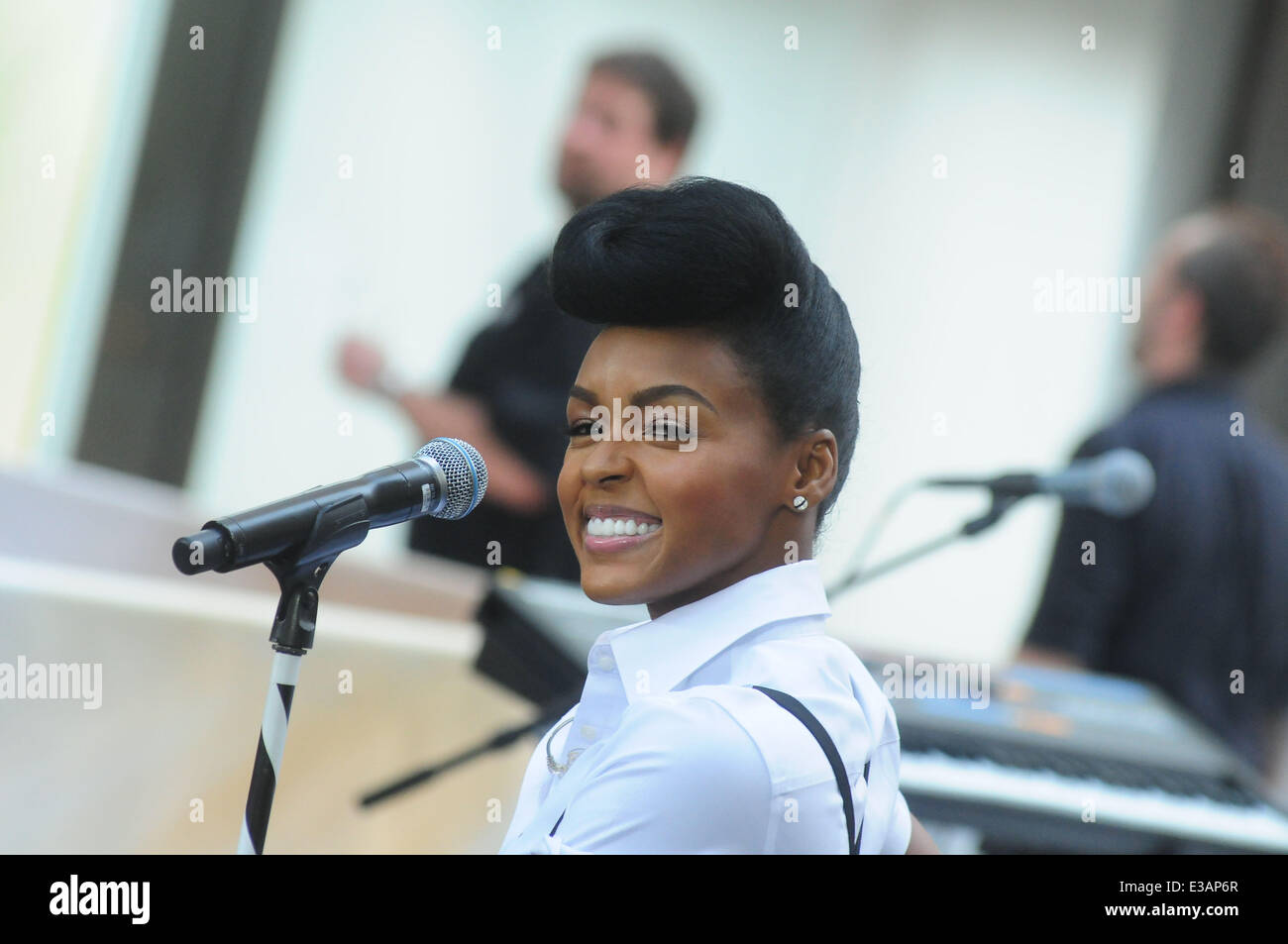 Janelle Monae performs on Today Show Featuring: Janelle Monae Where: NY ...