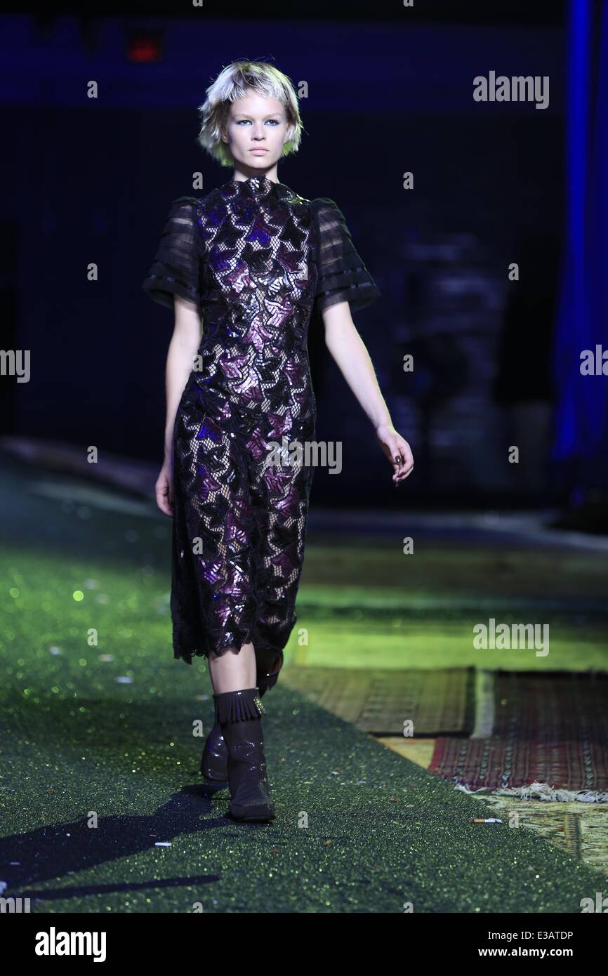 Marc Jacobs Runway show Featuring: Atmosphere Where: New York, NY ...