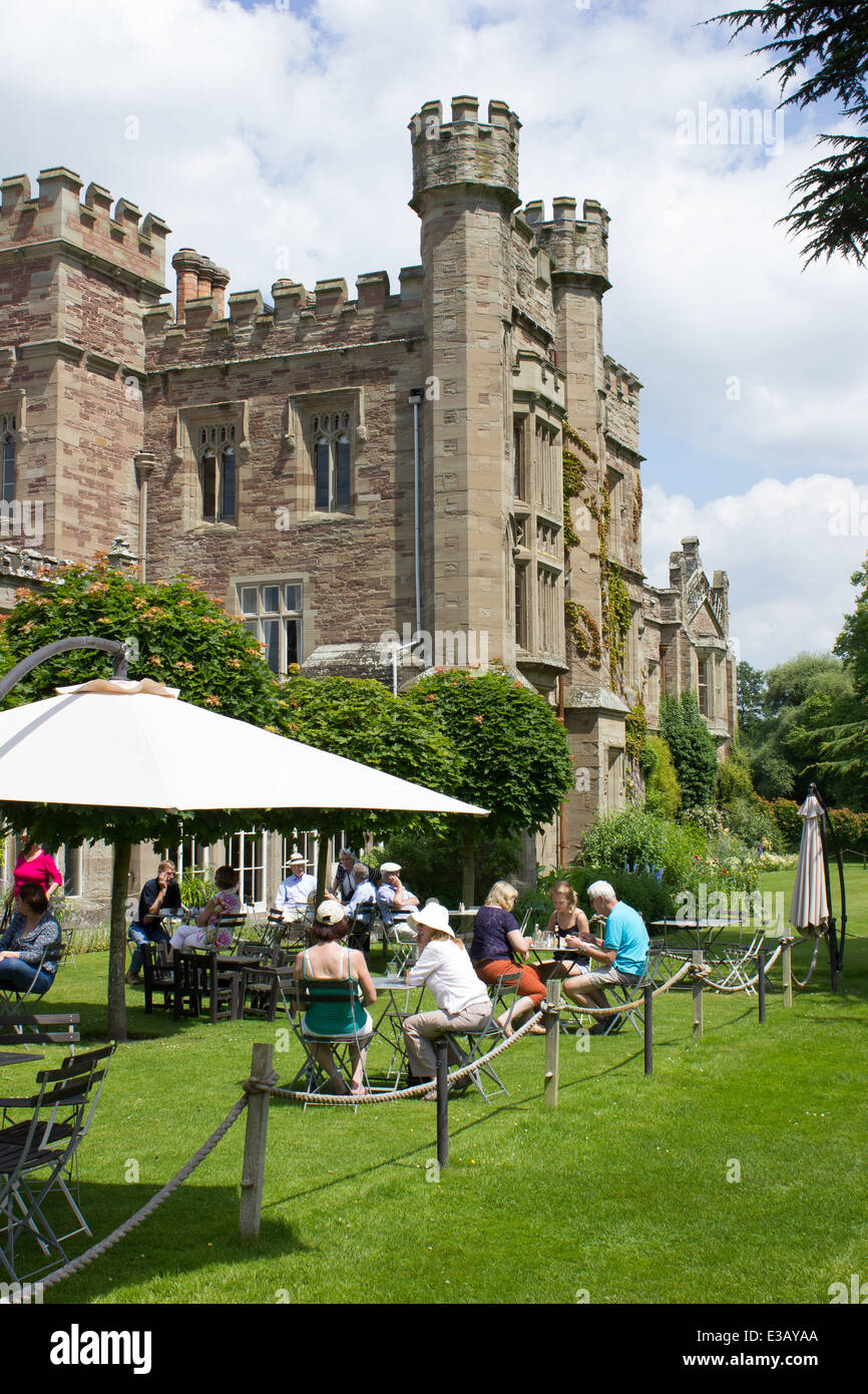 Hampton Court Castle i n Herefordshire is a 15th-century fortified ...