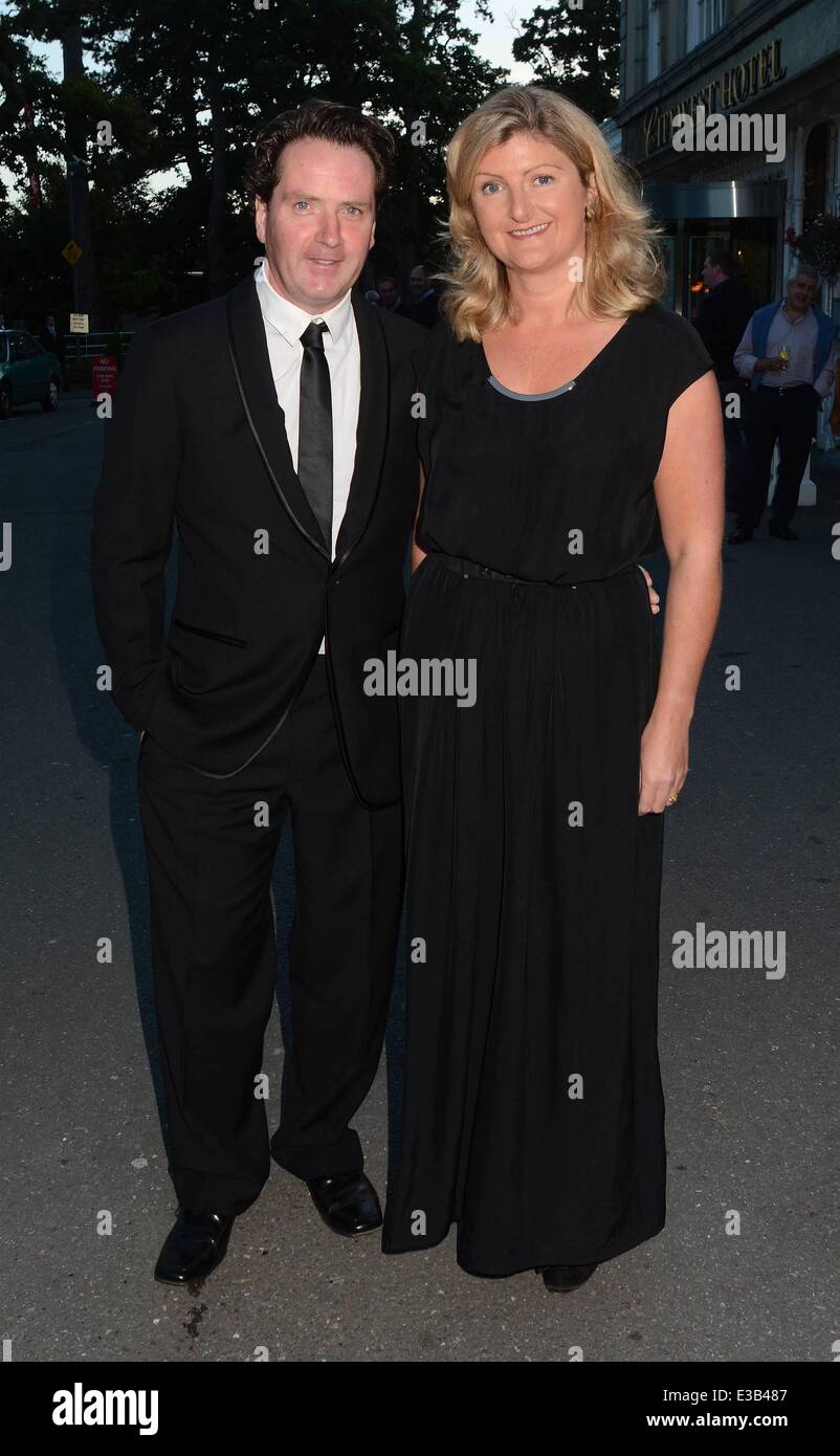 Diarmuid gavin justine keane rehab hi-res stock photography and images ...