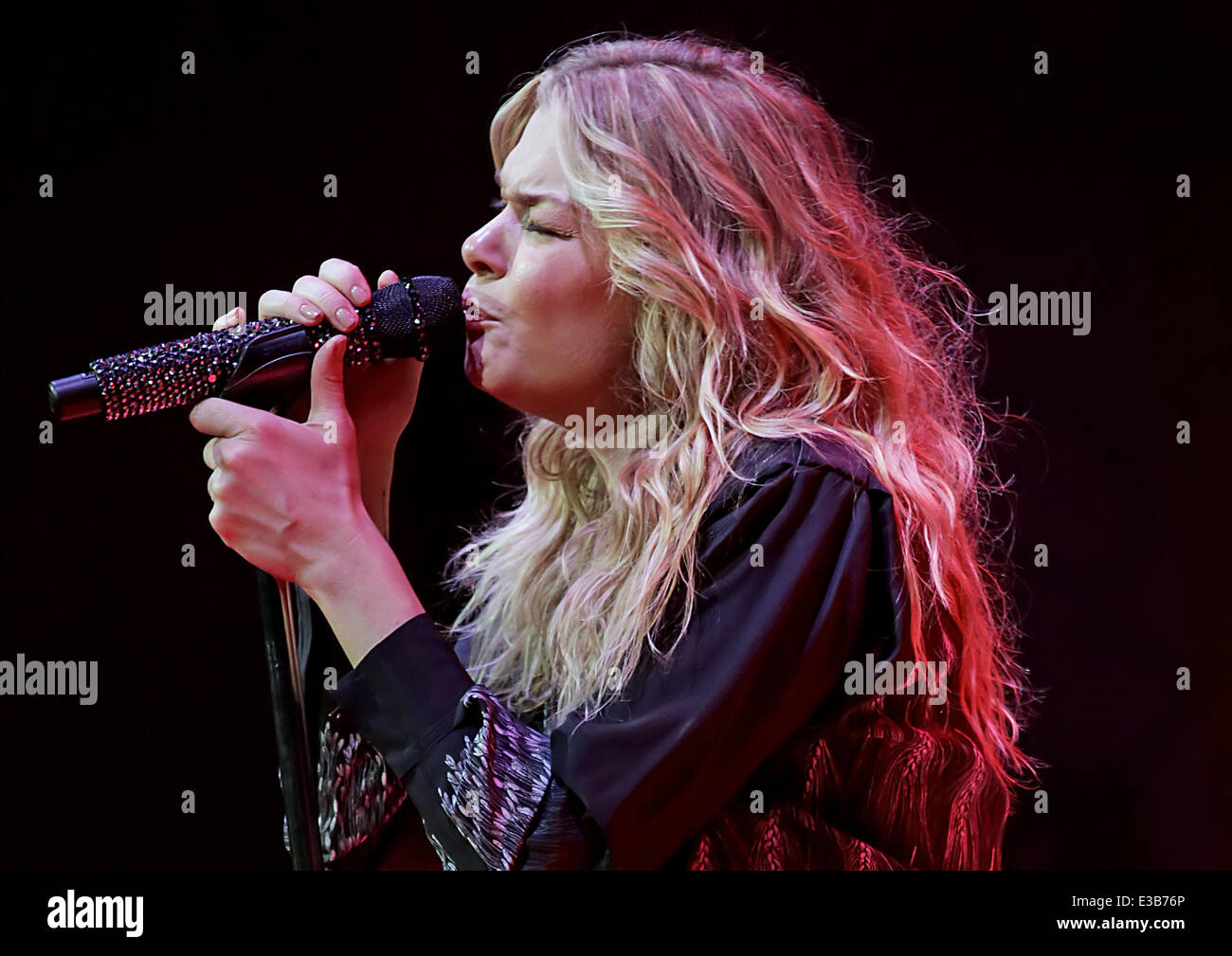 LeAnn Rimes performing live in concert at the Manchester Bridgewater ...