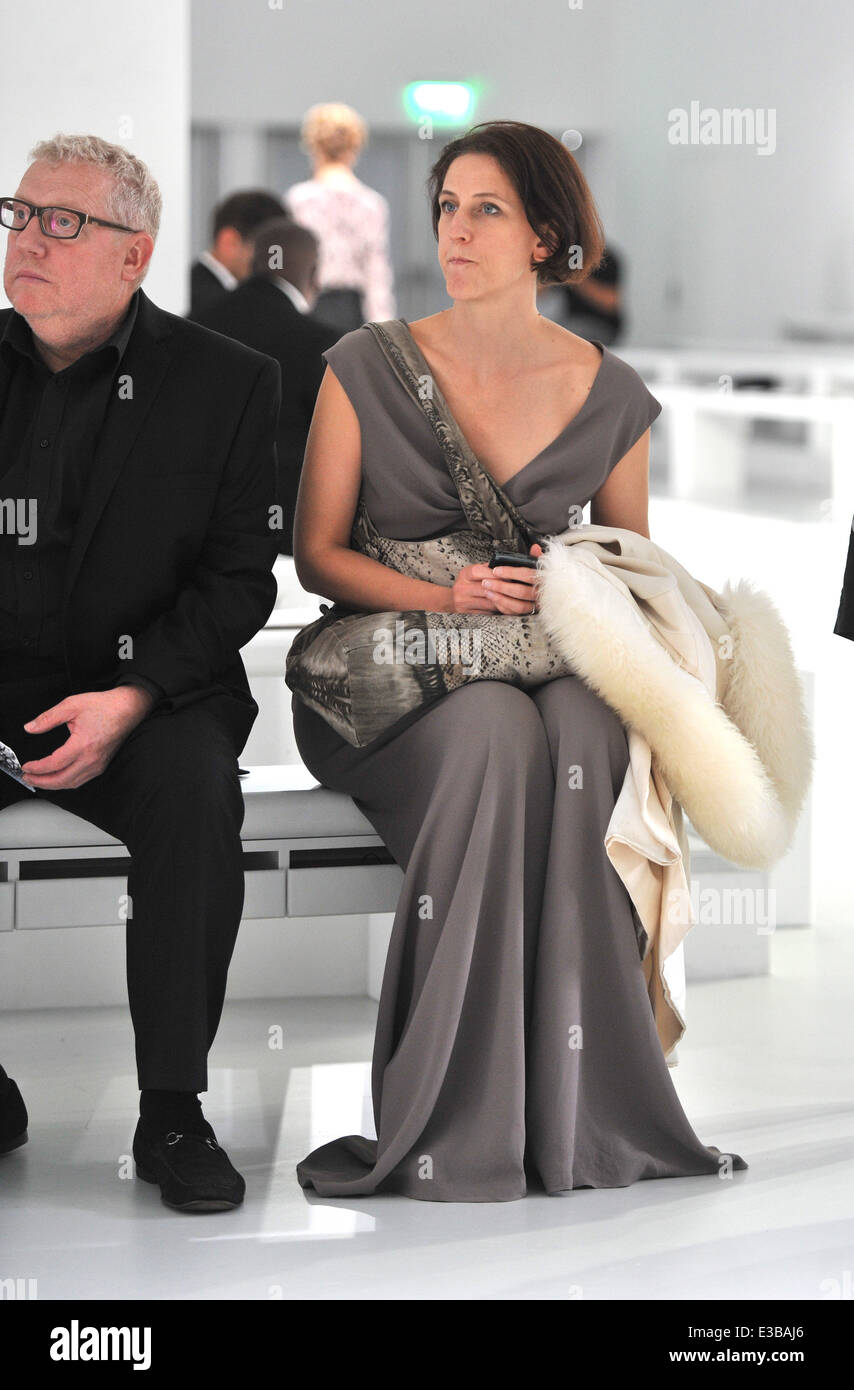 London Fashion Week SS14 - Maria Grachvogel - Front Row Featuring ...