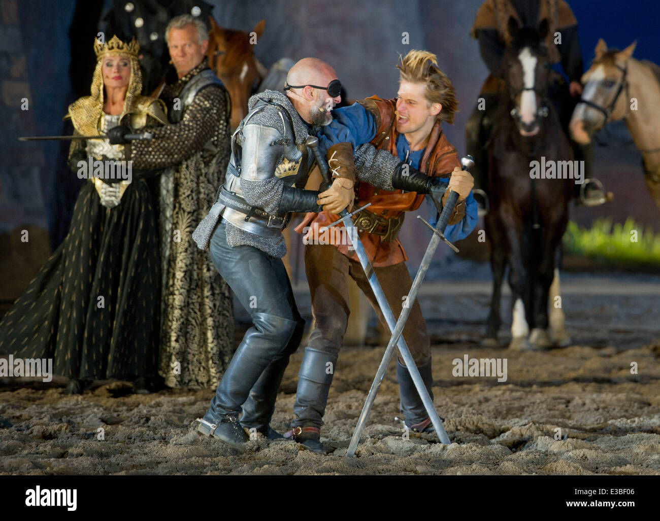 Actor Bastian Semm (R), as 'Victual Brothers' privateer Klaus ...