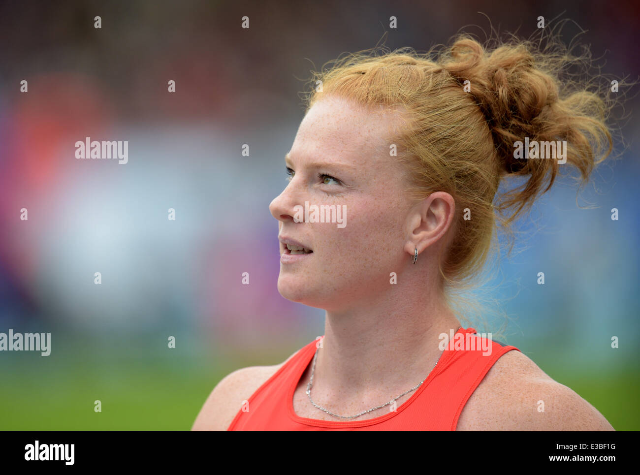 Hammer thrower betty heidler germany hi-res stock photography and ...