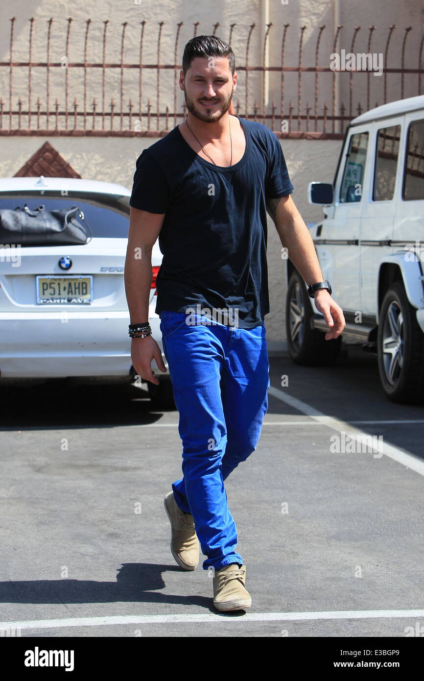 Valentin Chmerkovskiy seen arriving at a dance studio for Dancing with ...